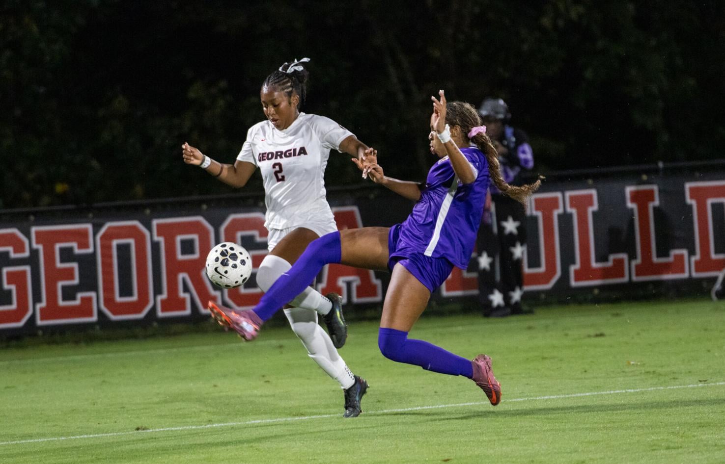 PHOTOS: UGA Soccer vs. LSU | Multimedia | redandblack.com