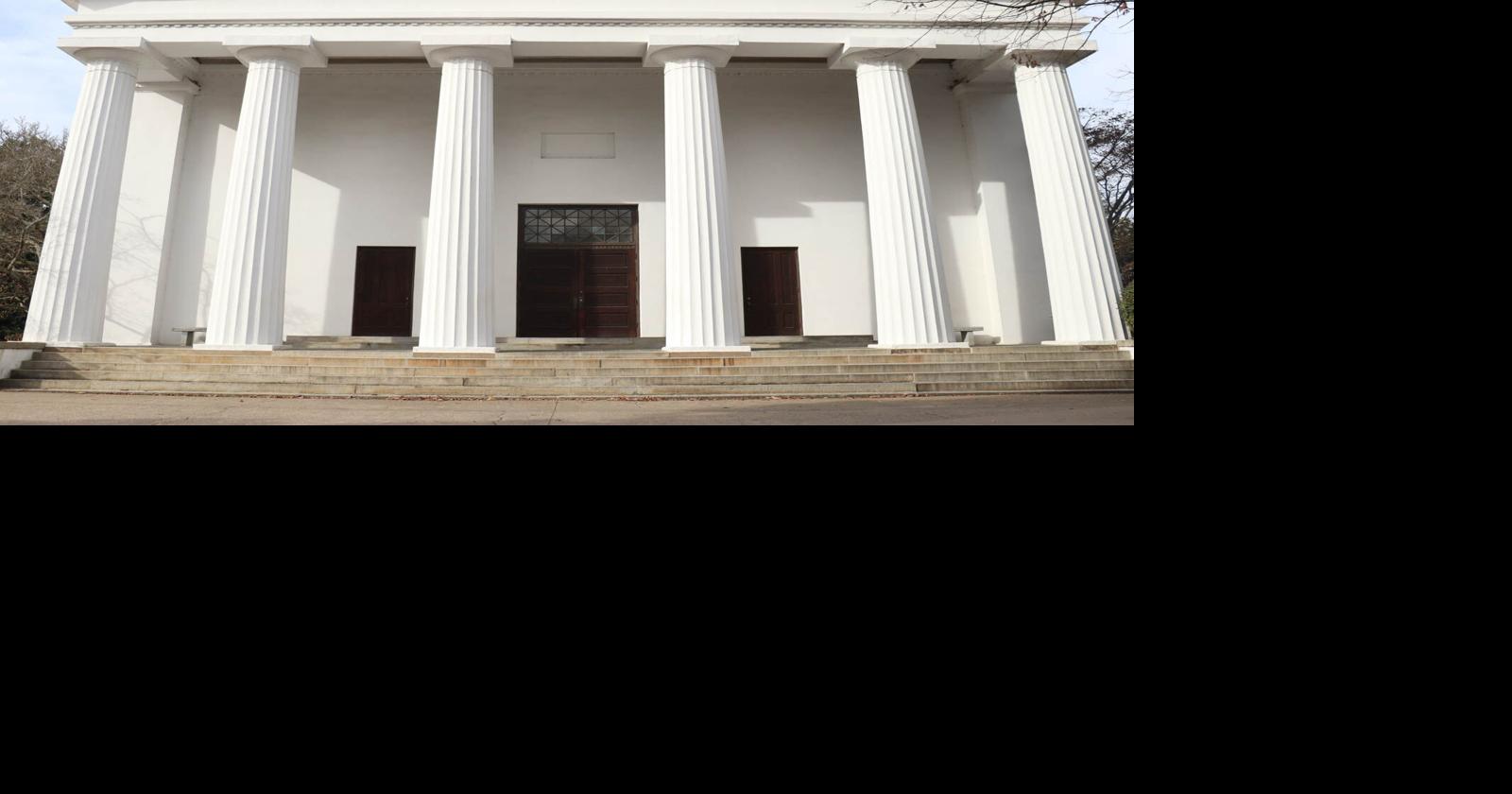 240116_LH_UGA_Chapel-1.jpg | | redandblack.com