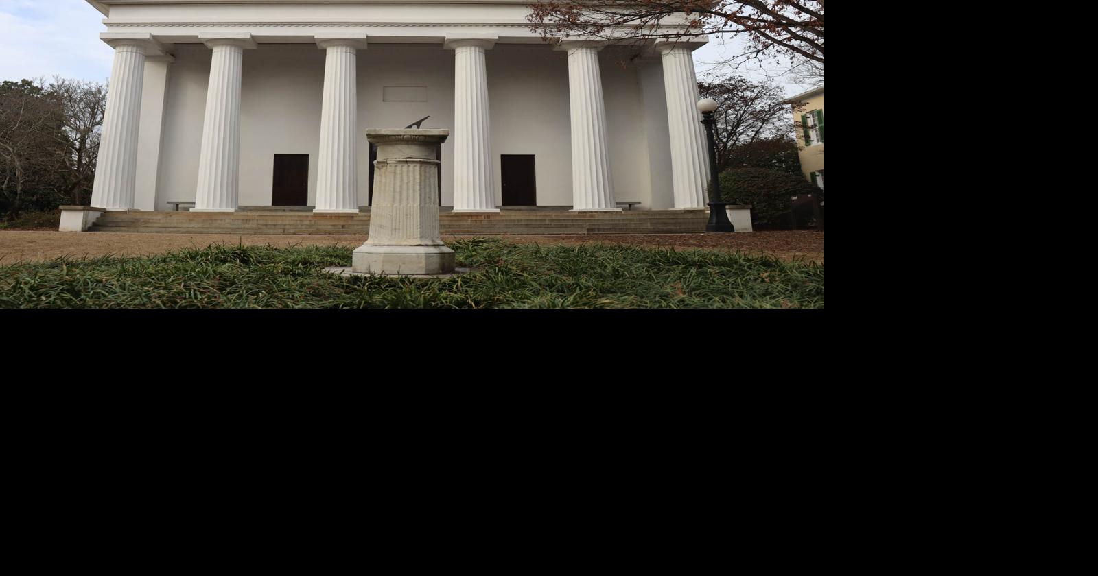 240116_LH_UGA_Chapel-2.jpg | | redandblack.com