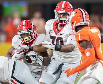 Georgia offensive line focused on keeping Bennett clean | Georgia ...