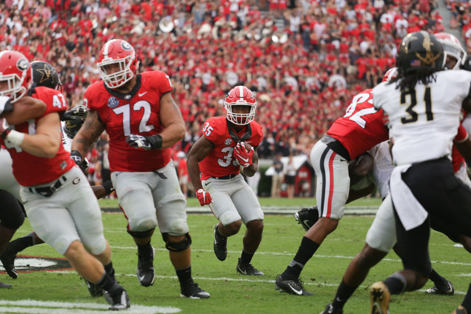 PHOTOS: Football vs Vandy Full Game | Multimedia | redandblack.com