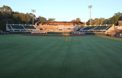 Georgia baseball hosts special needs organizations at Foley Field ...