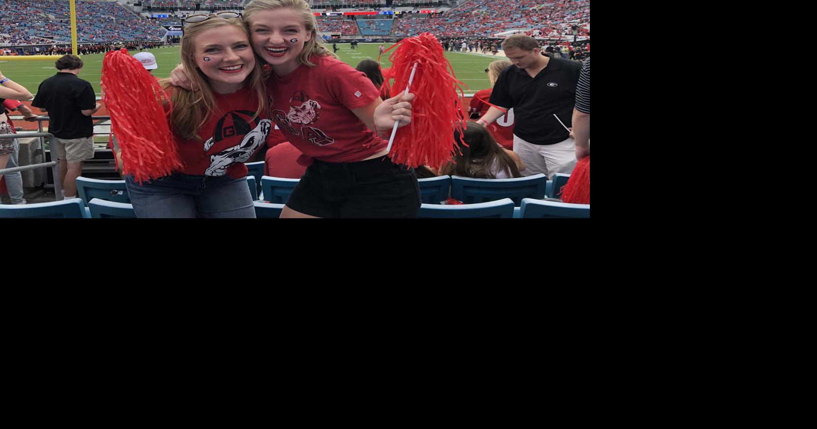 #ChasingTheDawgs: Two UGA students cheer on the Bulldogs for every ...