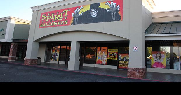 Spirit Halloween pop-up store raises donations while selling spooks ...