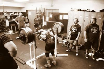 UGA club powerlifting: James Vang is stronger than you | Georgia Sports ...