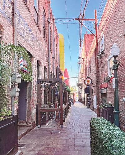 Redlanders glimpse ‘Umbrella Alley’ without cover | Community ...