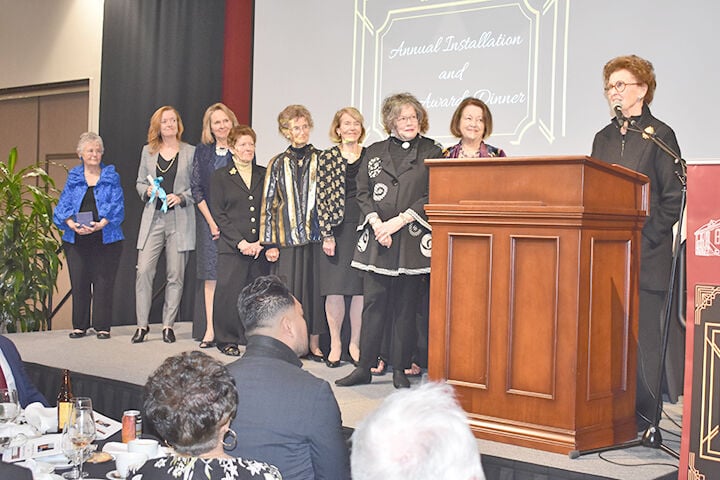 Chamber honors Riordan and Dawes at annual dinner | Focus ...