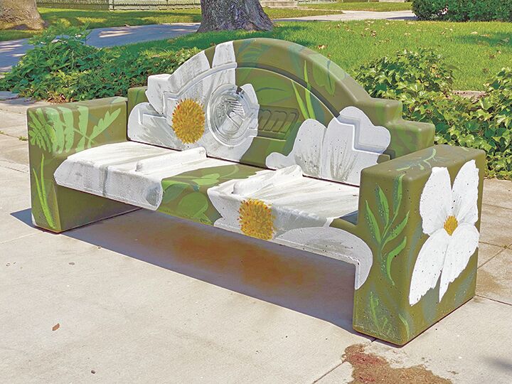 Artlands gets excellence award for bus benches | Arts & Entertainment ...