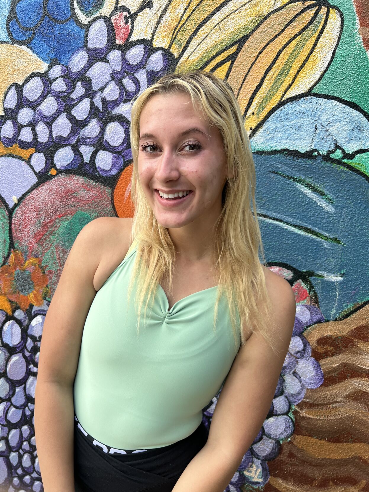Grove High School senior acrobat shines at the Great Y Circus | Arts ...