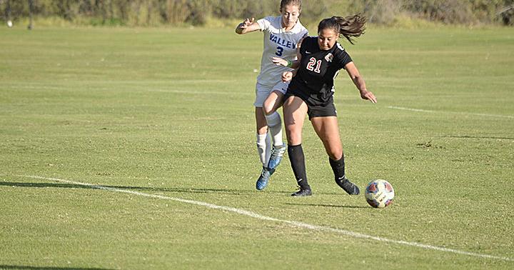 Redlands soccer star ready to kick it in Louisiana | Sports ...