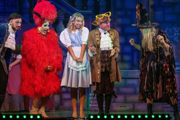 'Eddie the Eagle' transitions from Olympic ski jumper to actor, in ...