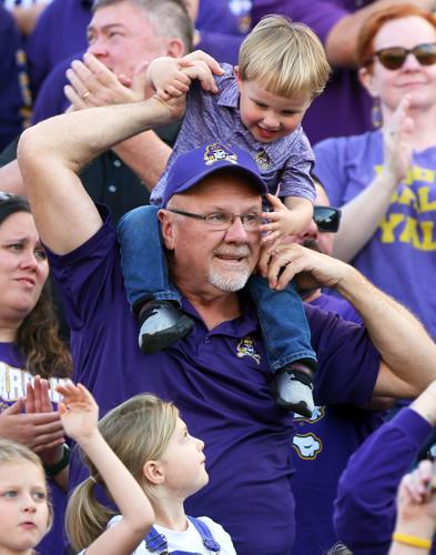 ECU football: Houser's 4 TDs dump rival Charlotte, Pirates earn bowl ...