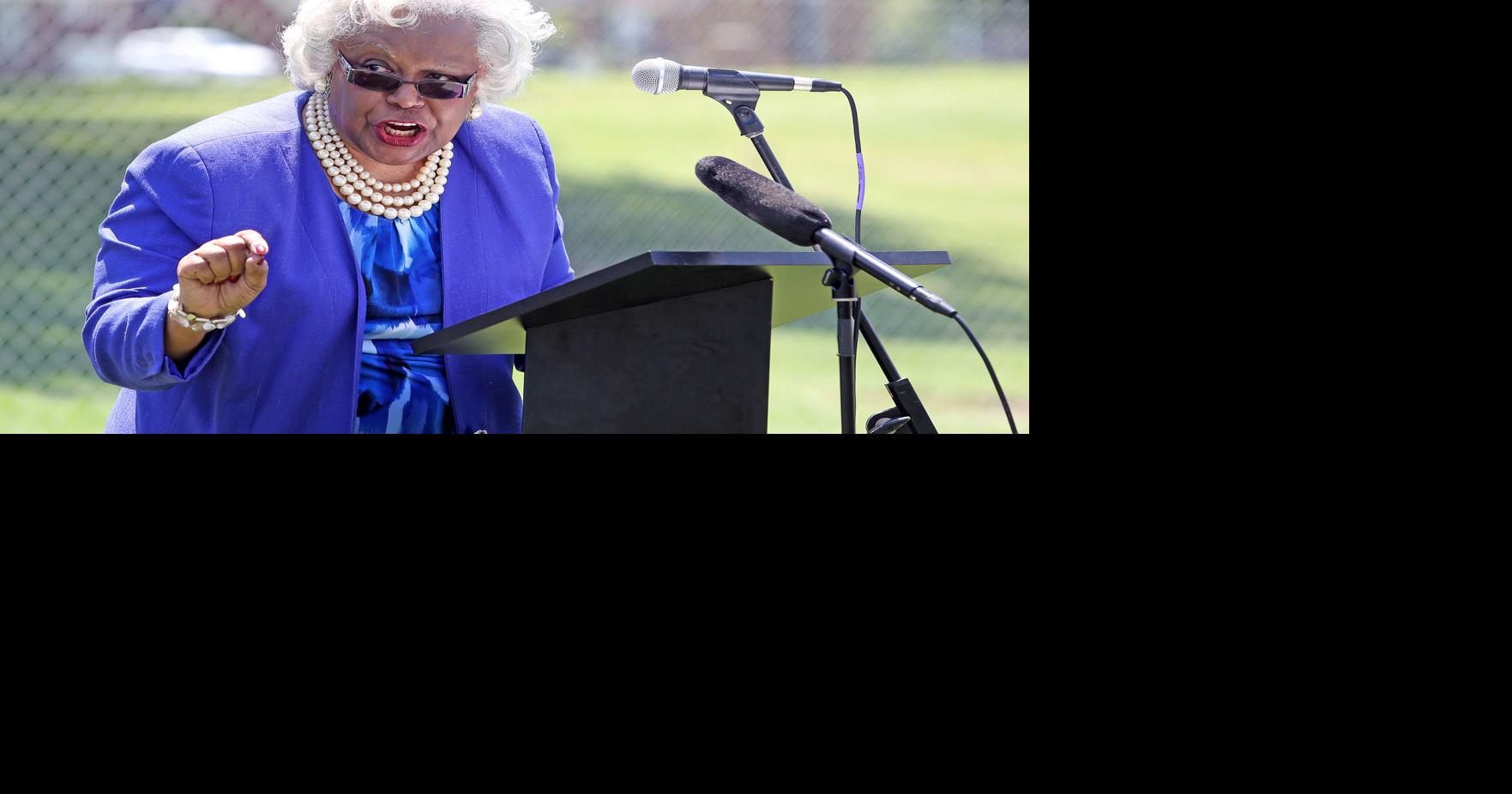 Speakers remember past while celebrating future pool at Thomas Foreman ...