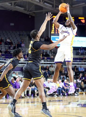 ECU men's basketball: Pirates gearing up for Monday's season opener ...