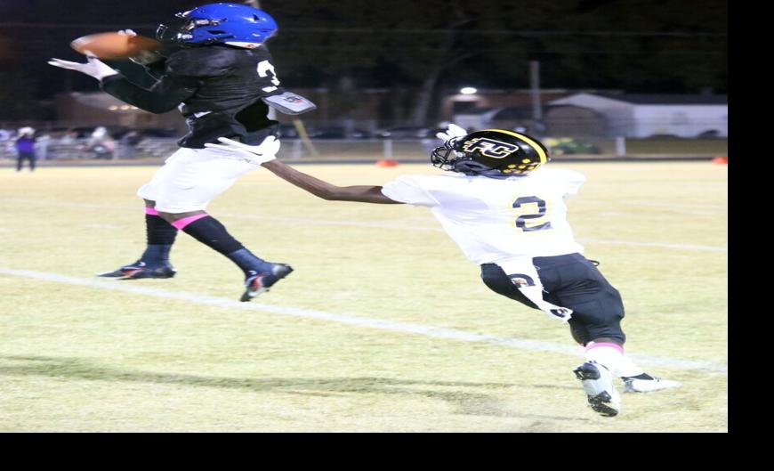 High School Football: Rams hold off Jaguars | High Schools | reflector.com