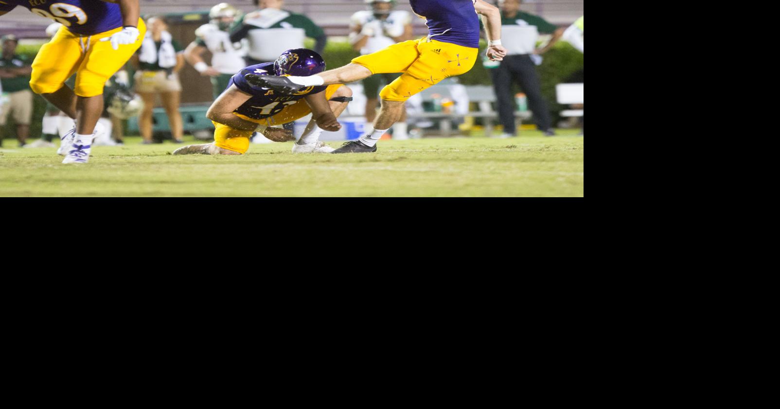 Young weighs in on freshmen kickers | College | reflector.com