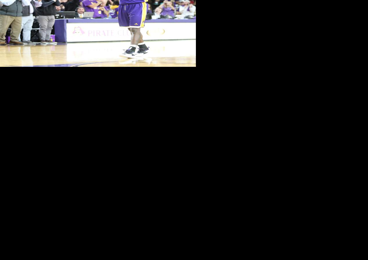 ECU men's basketball: Big second half sends Pirates past UNC Wilmington ...