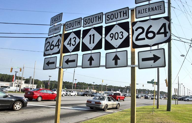 Officials prepare for football traffic | Local News | reflector.com