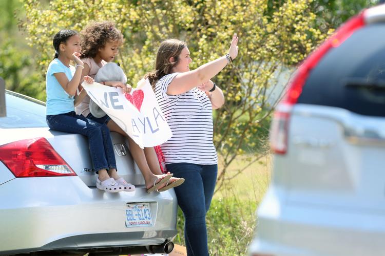 “Love for Layla line” shows support, love | Local News | reflector.com