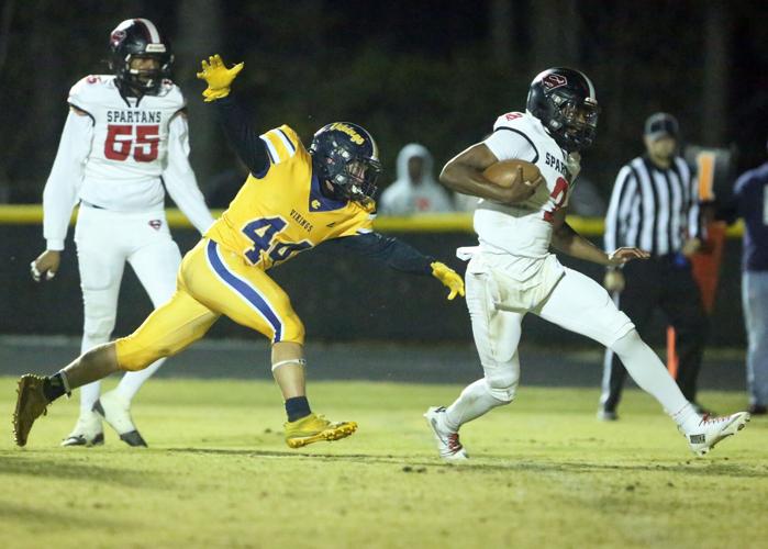 High school football: Four locals advance to third round of state ...