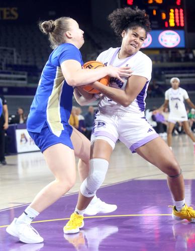 ECU vs. Tulsa Women's Basketball | Photo Galleries | reflector.com