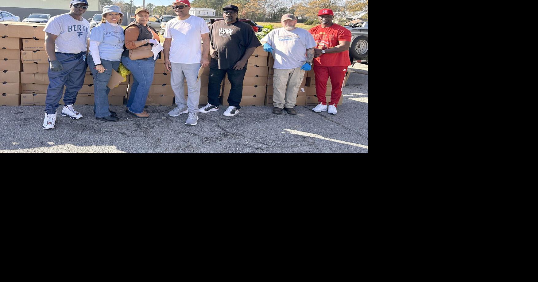 Outlaws host third annual turkey giveaway | Across Carolina | reflector.com