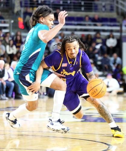 ECU men's basketball: Big second half sends Pirates past UNC Wilmington ...