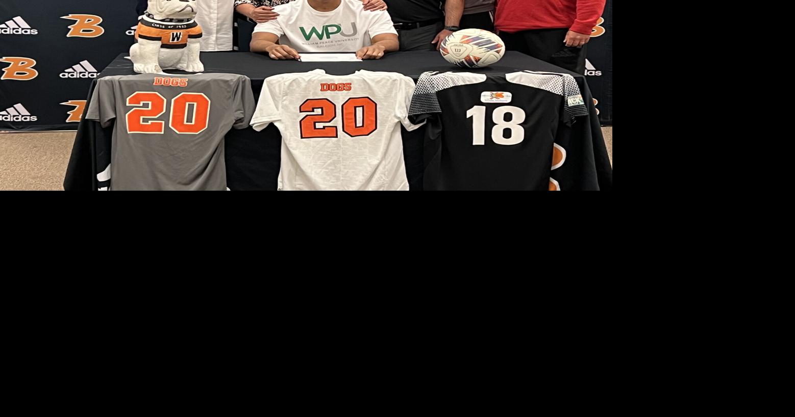 Bulldogs Diaz sings to play soccer at William Peace | Sports ...