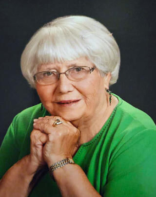 Patricia Hasek Holcomb | Obituaries | reflector.com