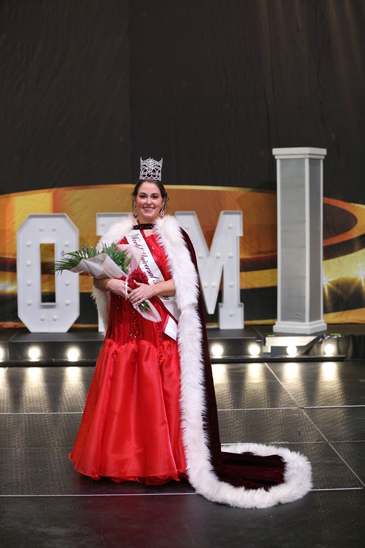 Bailey woman wins national beauty contest | Feature Story | reflector.com