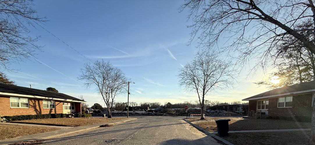 Chief: Crucial decisions, massive effort contained warehouse fire ...