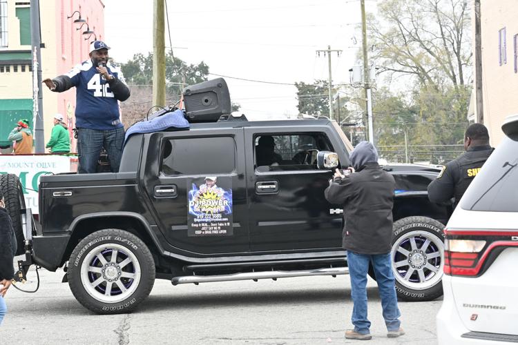 Mount Olive Parade marches on despite cold weather | News | reflector.com