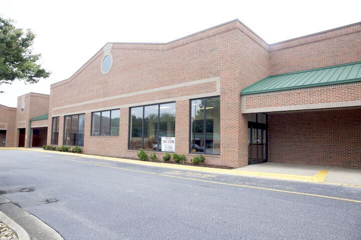 ABC Board hopes to open store in former Harris Teeter before year's end ...