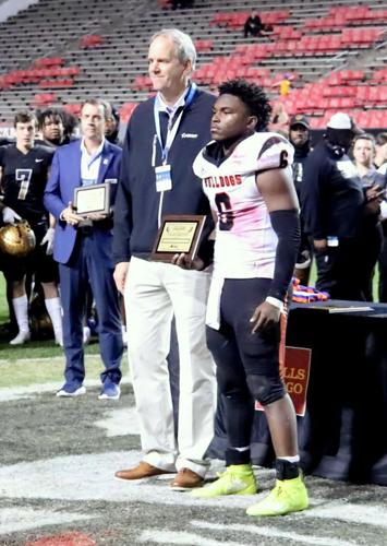 Montgomery shines on both sides of the ball | Sports | reflector.com