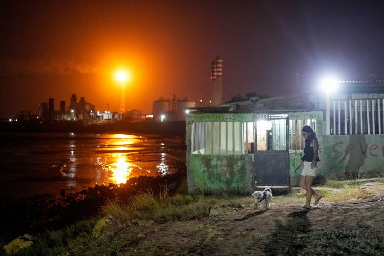 Photos show daily life along Venezuela’s oil coast after Maduro’s ...