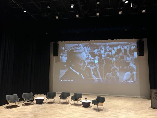 Donna Davis: I fall to pieces: Music brings the spice to community ...