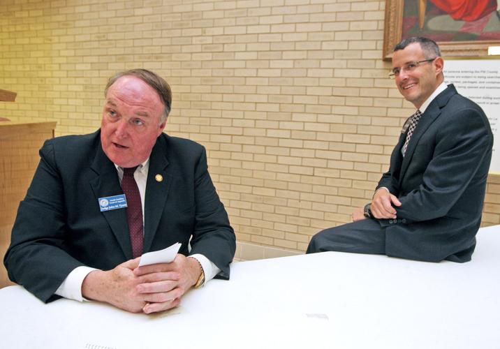 Judicial candidates pay visit | News | reflector.com