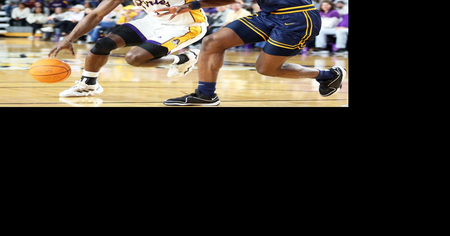 ECU vs. ETSU Basketball | Photo Galleries | reflector.com