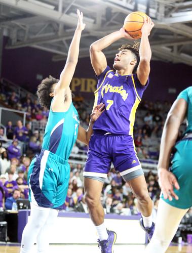 ECU men's basketball: Big second half sends Pirates past UNC Wilmington ...