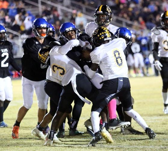 High School Football: Rams hold off Jaguars | High Schools | reflector.com