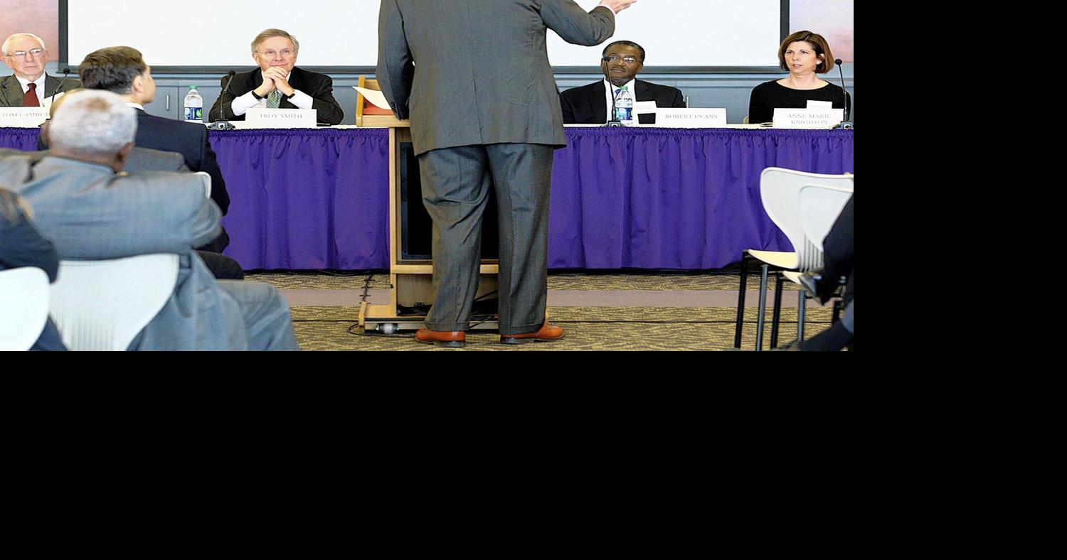 Panel seeks input of picking judges | Local News | reflector.com