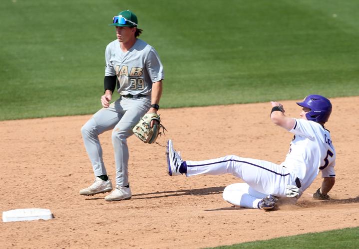 ECU vs. UAB | Photo Galleries | reflector.com