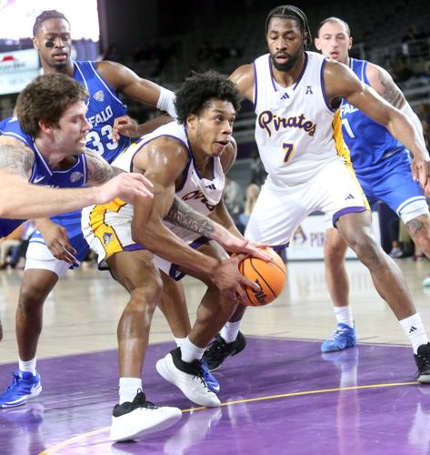 ECU basketball: Riley's career day leads 21-point comeback over Buffalo ...