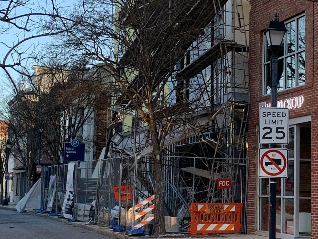 Storm damaged hotel scaffold, left thousands without power | Local News ...