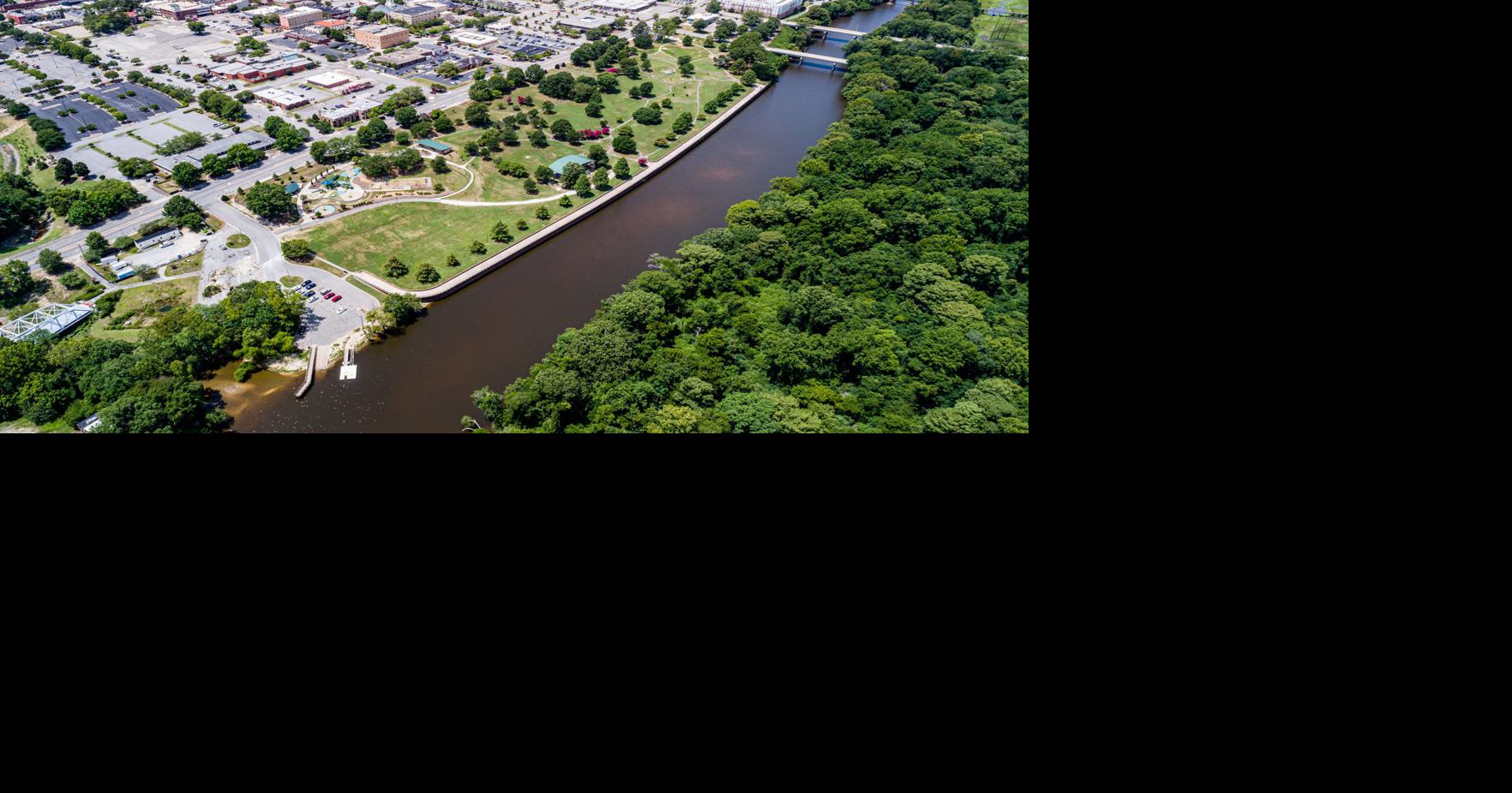 City wants portion of Town Common rezoned for commercial development ...