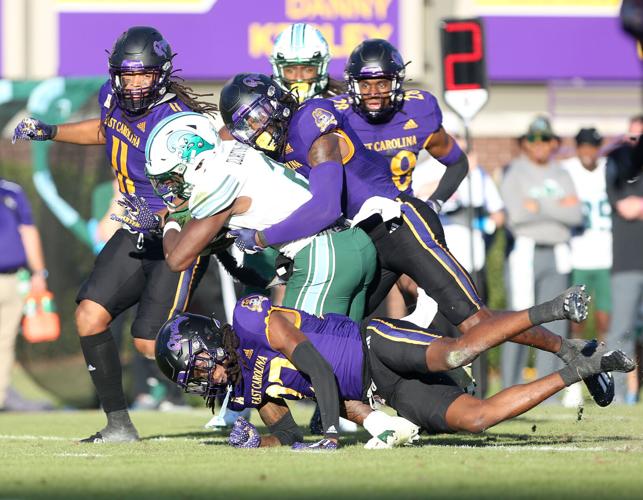 ECU football: Offense falters as Pirates can't finish off No. 21 Tulane ...
