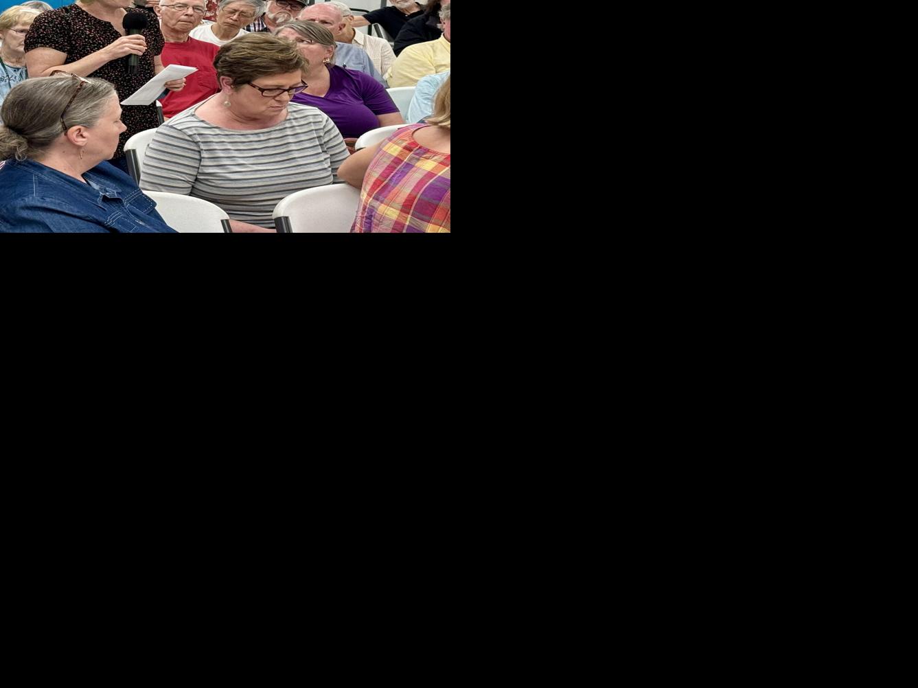 Rep. Murphy constituents raise concerns at Greenville town hall | Local ...