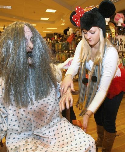 ECU prepares for Halloween | Local News | reflector.com