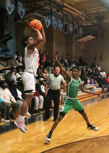 Jalen James jump shot | | reflector.com