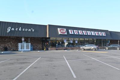 Beulaville man suffers minor injuries after parking lot shooting erupts ...